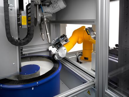 Einspritzkolben entgraten und verrunden - OTEC Präzisionsfinish GmbH